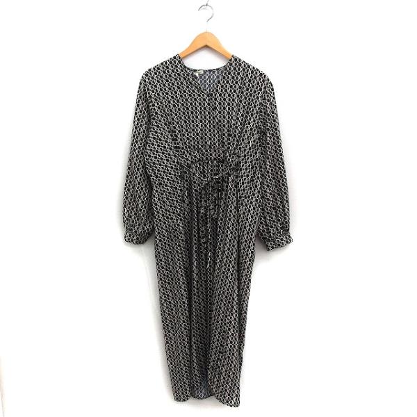 BAD WHOOーAA 柄 ワンピース 長袖 ロング リボン ブラック 黒 /FT18 その他【表記サイズ】記載なし実寸サイズをご確認ください。【実寸サイズ】肩幅：約44cm　身幅：約56cm　袖丈：約56cm　総丈：約126cm　　【素材...