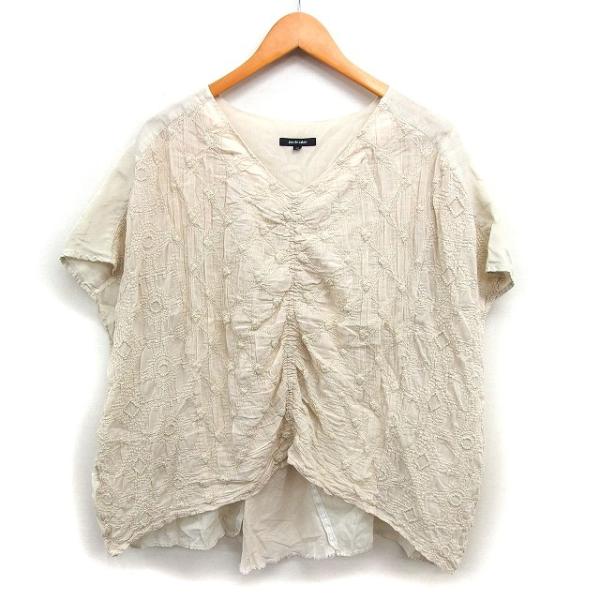 パドカレ pas de calais Vネック ブラウス ギャザー 刺繍 切替 透け感 ワイド 五分袖 36 ベージュ /NT12 レディース【ブランド】パドカレ pas de calais【表記サイズ】36【実寸サイズ】身幅：74cm　着...