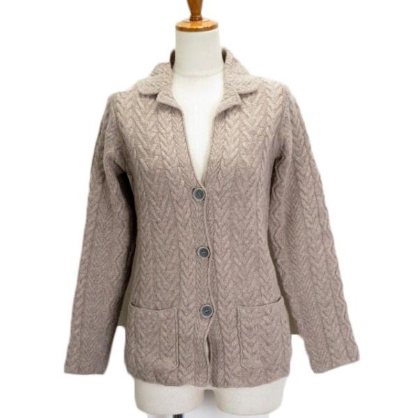 アルファ マッシモ レベッキ ALPHA MASSIMO REBECCHI ジャケット ニット ケーブル編み 42 ベージュ レディース【ブランド】アルファ マッシモ レベッキ ALPHA MASSIMO REBECCHI【表記サイズ】42...