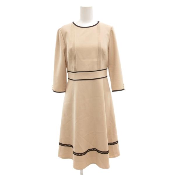 アプワイザーリッシェ Apuweiser-riche ワンピース 五分袖 フレア 2 ベージュ /JS ■GY61 レディース【ブランド】アプワイザーリッシェ Apuweiser-riche【表記サイズ】2【実寸サイズ】肩幅：38cm　身幅...