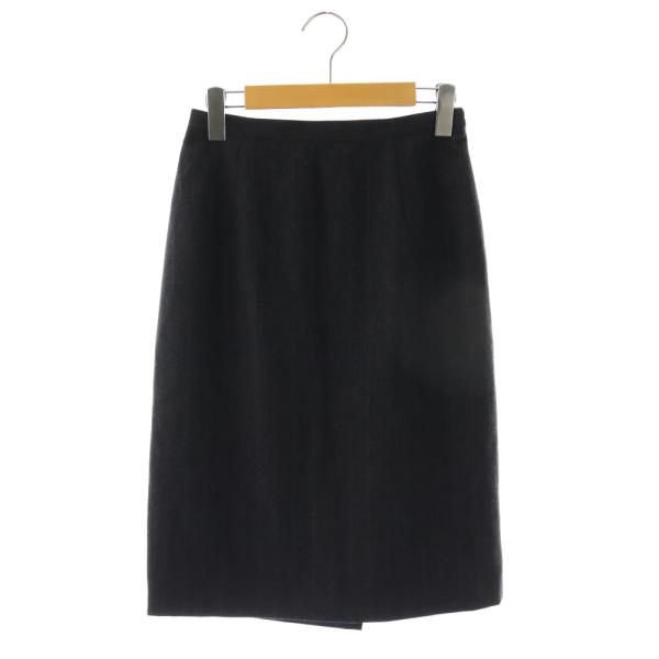 バジーレ BASILE タイトスカート ひざ丈 42 ブラック /DF ■ECB001 レディース【ブランド】バジーレ BASILE【表記サイズ】42【実寸サイズ】ウエスト：63cm　ヒップ：90cm　スカート丈：60.5cm　　【素材】ウ...