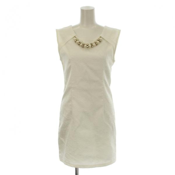 ロイヤルパーティー ROYAL PARTY タイトワンピース 38 白 ホワイト ノースリーブ パール装飾 地模様 /LP ■GY58 レディース【ブランド】ロイヤルパーティー ROYAL PARTY【表記サイズ】38【実寸サイズ】肩幅：3...