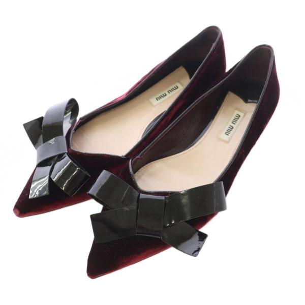 ミュウミュウ miumiu パンプス ポインテッドトゥ ローヒール リボン ベロア 38 ボルドー /BB ■ECE004 レディース【ブランド】ミュウミュウ miumiu【表記サイズ】38【実寸サイズ】ヒールの高さ：1.5cm　最大幅：8...