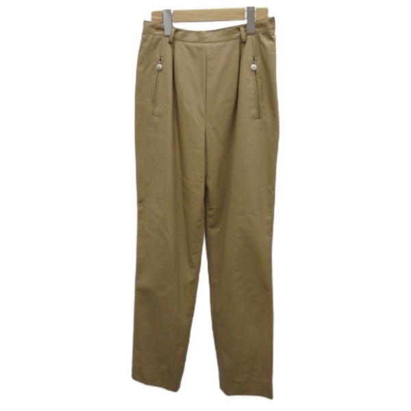 フォクシー FOXEY テーパードパンツ フェイクレザー 42 ベージュ ジッパーポケット フルレングス 9236-AT9836 /PP ■ECD004 レディース【ブランド】フォクシー FOXEY【表記サイズ】42【実寸サイズ】ウエスト：...