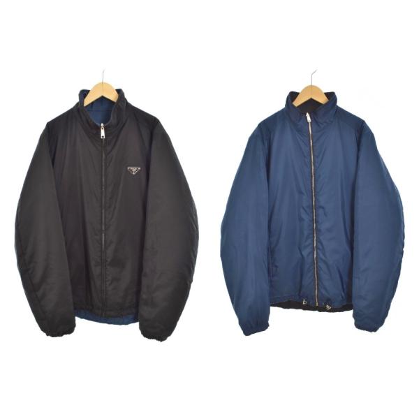 プラダ PRADA 23AW トライアングルプレート 三角ロゴ ブルゾン ジャケット 中綿 リバーシブル 52 黒 ブラック 青 ブルー SGB223 メンズ【ブランド】プラダ PRADA【表記サイズ】52【実寸サイズ】肩幅：46.5cm　...