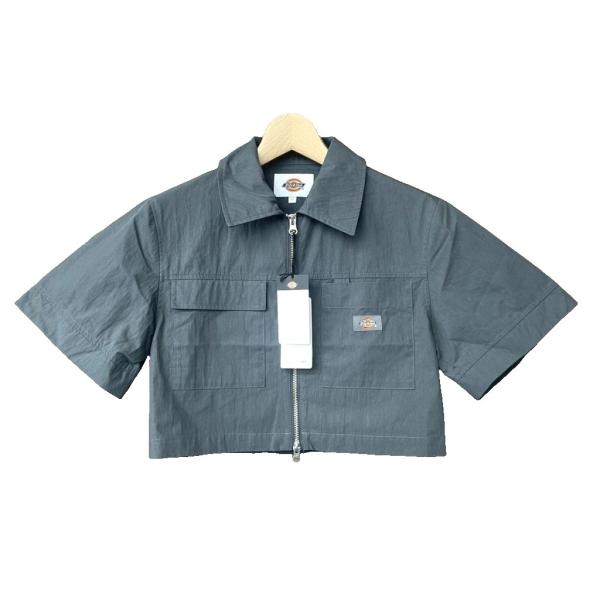 マウジー MOUSSY × DICKIES（R）ディッキーズ タグ付き ZIP UP WORK シャツ ブラウス ブルゾン ロゴ 半袖 F グレー【ブランド】マウジー MOUSSY【表記サイズ】FREE【実寸サイズ】肩幅：42cm　身幅：4...