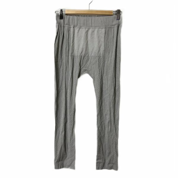 プリーツプリーズ PLEATS PLEASE レギンス プリーツ パンツ テーパード 3 グレー PP72LF943 レディース【ブランド】プリーツプリーズ PLEATS PLEASE【表記サイズ】3【実寸サイズ】ウエスト：64-80cm　...