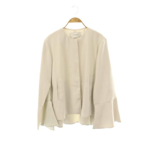 アドーア ADORE 25SS ドライミドルジョーゼットジャケット ノーカラージャケット 38 ライトグレー /DF ■OS ■SH【ブランド】アドーア ADORE【表記サイズ】38【実寸サイズ】肩幅：42cm　身幅：56cm　袖丈：60c...