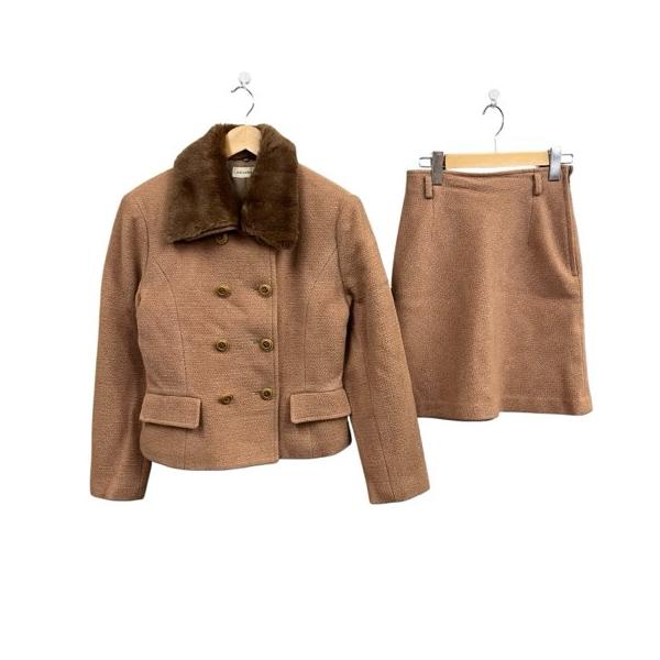 JADE GRAZE II   スーツ スカートセットアップ ダブルジャケット 9AR M相当 ファー取り外し可 金ボタン キャメル系  レディース【ブランド】JADE GRAZE II  【表記サイズ】9AR Mサイズ相当【実寸サイズ】ジ...