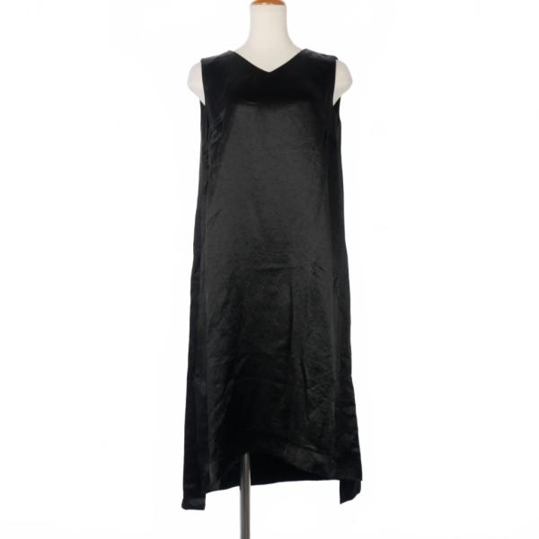 タージュ TAGE サテンワンピース ノースリーブ ファスナー 膝丈 38 黒  ブラック レディース【表記サイズ】38【実寸サイズ】身幅：46cm　前身頃：47cm　総丈：101.5cm　後身頃：47cm　　【素材】アセテート100%【色...