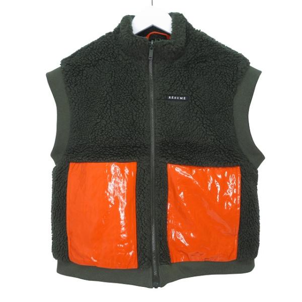RESUME ベスト ボア エナメル調 ポケット ロゴ 36 Mサイズ相当 カーキ オレンジ k26831 1015 メンズ【表記サイズ】36【実寸サイズ】身幅：56cm　着丈：58cm　　【素材】ポリエステル100％ ポリウレタン ポリエ...