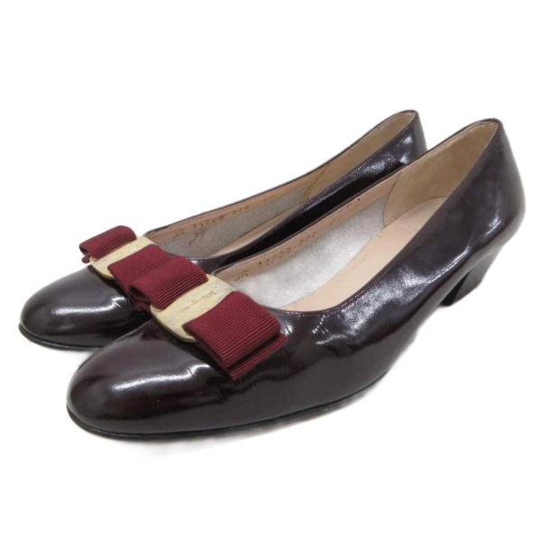 サルヴァトーレフェラガモ Salvatore Ferragamo ヴァラ Vara パンプス ラウンドトゥ ローヒール ロゴ金具 6.5 ワインレッド ■IBO96【ブランド】サルヴァトーレフェラガモ Salvatore Ferragamo...