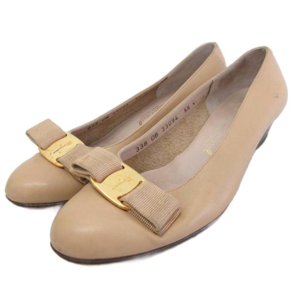 サルヴァトーレフェラガモ Salvatore Ferragamo ヴァラ Vara パンプス ラウンドトゥ ローヒール 5.5 ベージュ ■IBO96 レディース【ブランド】サルヴァトーレフェラガモ Salvatore Ferragamo【...