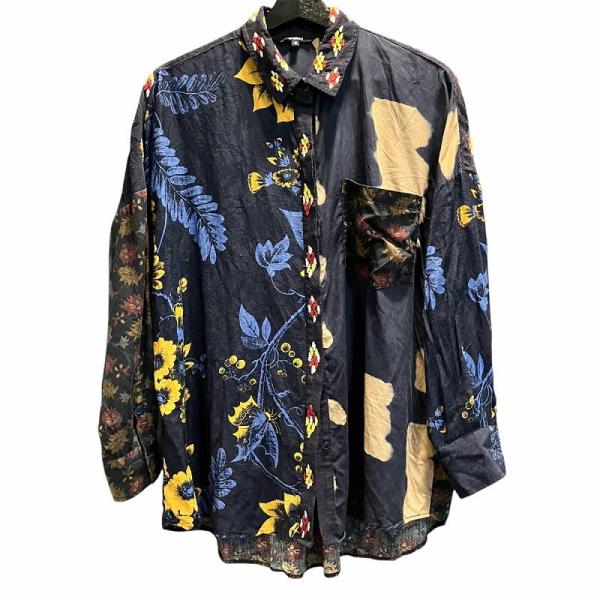 デシグアル Desigual VARDAR 花柄 シャツ 長袖 M ネイビー 20WWCW67 レディース【ブランド】デシグアル Desigual【表記サイズ】M【実寸サイズ】肩幅：約71cm　身幅：約66cm　着丈：約76cm　袖丈：約4...