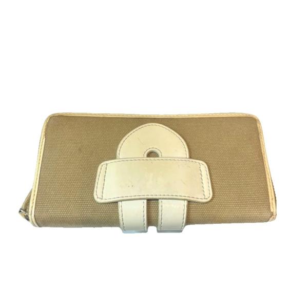 ティラマーチ TIRA MARCH 長財布 ラウンドファスナー アイボリー ■WGA レディース【表記サイズ】-【実寸サイズ】ヨコ：約20cm　タテ：約10cm　マチ：約3cm　　【素材】-【色】アイボリー【仕様】ポケット×15 小銭入れあ...