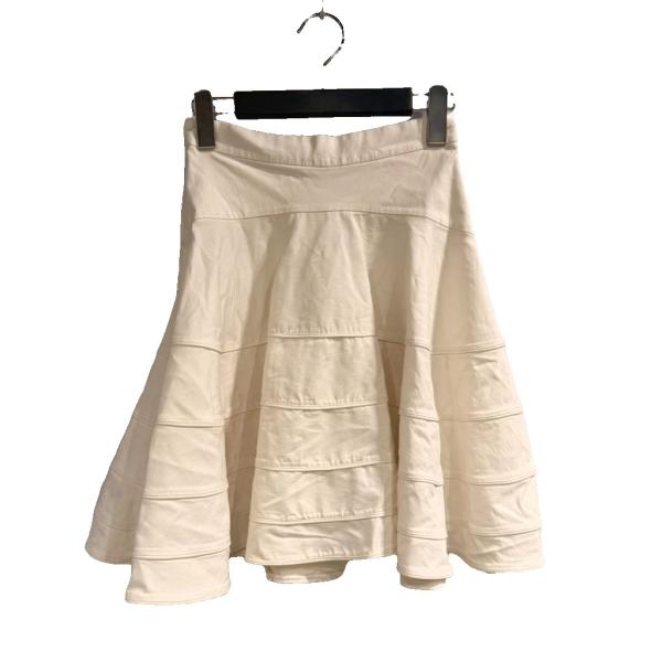 スレトシス Sretsis ミニスカート 2 白 ホワイト ■WGA レディース【表記サイズ】2【実寸サイズ】ウエスト：約60cm　ヒップ：約110cm　スカート丈：約49cm　　【素材】ナイロン　コットン【色】白 ホワイト 【仕様】-【状...