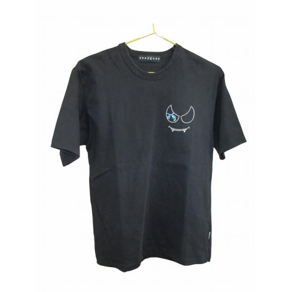 ロアー roar Tシャツ 半袖 メンズ【ブランド】ロアー roar【表記サイズ】2【実寸サイズ】肩幅：44cm　身幅：50cm　着丈：67cm　袖丈：22.5cm　　【素材】綿100【色】ブラック【状態】・使用感が少なく、状態の良い商品で...