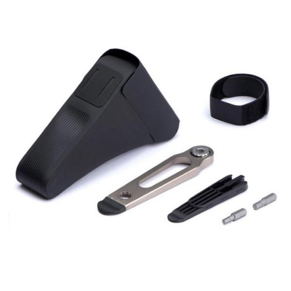 【内容】■ブロンプトンマルチツール■タイヤレバー×2■10mm &amp; 15mmスパナ■15mmスパナ用六角ビットアダプター■5mm/6mm六角レンチ用アダプター(プラスチック製タイヤレバーに確実装着)■スペアチューブ(シュレーダーバル...