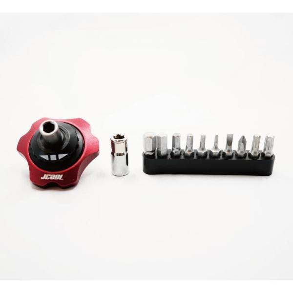 ■1アダプター■ビットサイズ：1/4インチ■ビット内容：10ビット・ヘックス 2/3/4/5/6/8mm・トルクス T25/T30・プラスドライバー・マイナスドライバー■材質：CNCアルミボディ■長さ：5.2cm■重量：103g■カラー：レ...