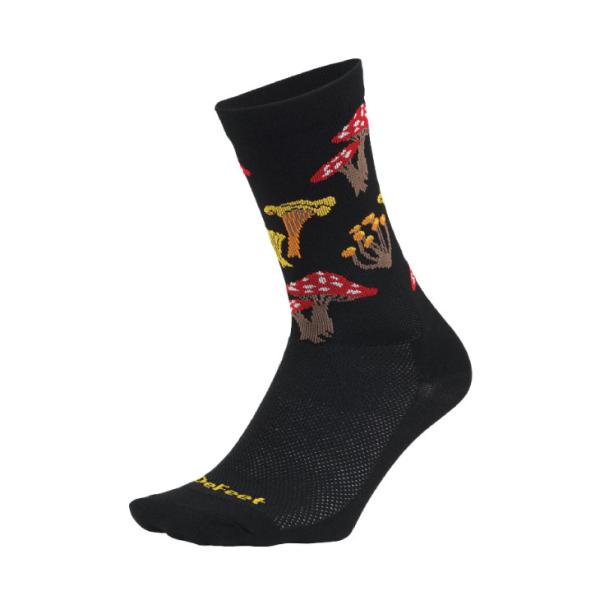 ■カラー：Forager Black■素材：60% ナイロン39% リサイクルポリエステル1% ポリウレタン■サイズ：S（23-24.5cm）M（25-27cm）L（27.5-29.5cm）■カフ長：6インチ