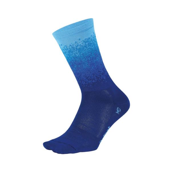 ■カラー：Ombre Royal/Neptune/Carolina■素材：60% ナイロン39% リサイクルポリエステル1% ポリウレタン■サイズ：S（23-24.5cm）M（25-27cm）L（27.5-29.5cm）■カフ長：6インチ