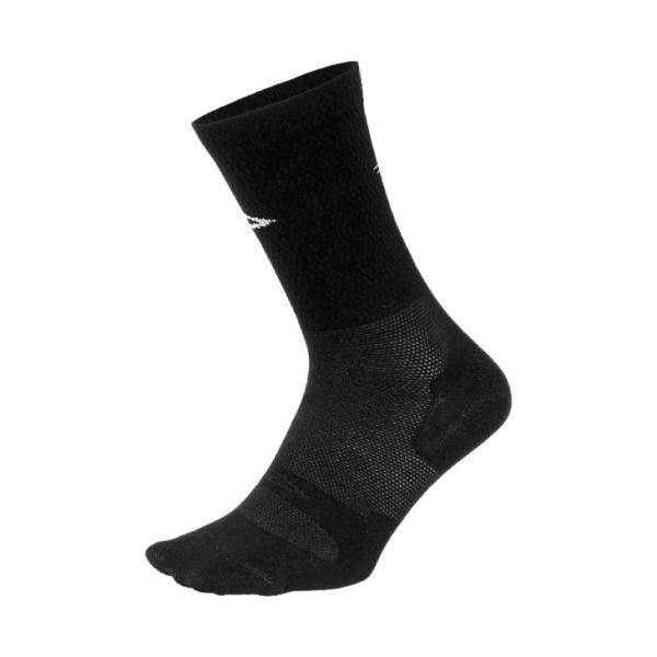 ■カラー：D-Logo Black■素材：60% ナイロン37% リサイクルポリエステル3% ポリウレタン■サイズ：S（23-24.5cm）M（25-27cm）L（27.5-29.5cm）■カフ長：6インチ