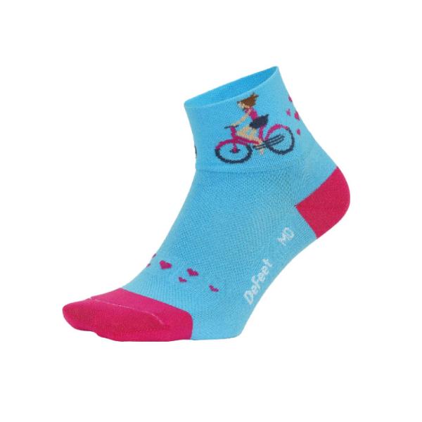 ■カラー：Joy Ride Carolina■素材：60% ナイロン39% リサイクルポリエステル1% ポリウレタン■サイズ：S（23-24.5cm）M（25-27cm）■カフ長：2インチ