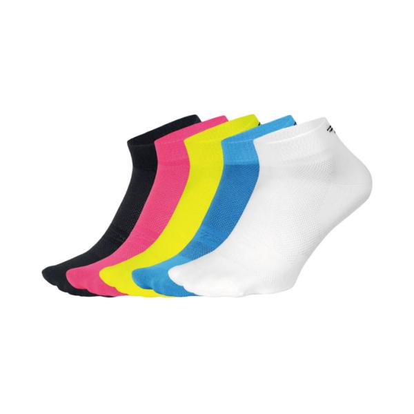■カラー：D-LogoBlack、White、Process BlueHi-Vis Pink、Hi-Vis Yellow■素材：60% ナイロン37% リサイクルポリエステル3% ポリウレタン■サイズ：S（23-24.5cm）M（25-27...