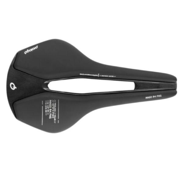 ■カラー：ブラック■サイズ：245×137mm、245×147mm■重量：　137mm：約139g　147mm：約153g■JAN：　245×137mm【4716112788465】　245×147mm【4716112788472】※重量は...
