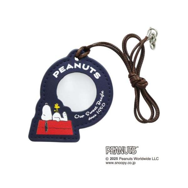 普段持ち歩く日用雑貨もお気に入りでそろえよう大人気PEANUTS/SNOOPYグッズにまたまた可愛いnewアイテム登場こちらはストラップ付きで使いやすい[ダイカットレザールーペ]読み物にぴったりの倍率約1.8倍内側がスライドしてルーペが使え...