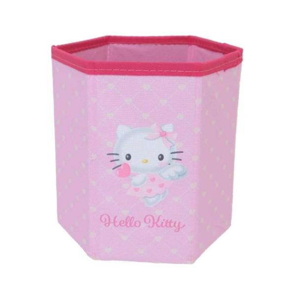 生活雑貨 おしゃれ 掃除 片づけ お祝い ギフトに 日用雑貨大人気サンリオキャラクターグッズにまたまた可愛いnewアイテム登場こちらはあると便利な[折りたたみ収納ボックス]散らばりがちな小物をすっきり収納できるボックスですコンパクトに折りた...