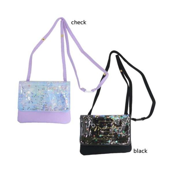 おしゃれ毎日がたのしくなるキュートな雑貨シリーズこちらはハンカチやティッシュ、マスクやお菓子などいろんなものが入れられる[ショルダーひも付きどこでもポッケ]クリップ付きだからスカートやズボン、カバン等にカンタンに取り付け可能ショルダー紐が付...