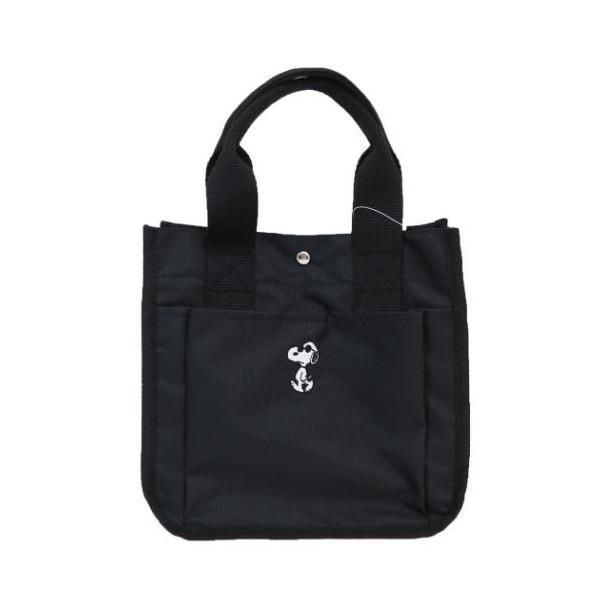 通勤 通学に大活躍大人気[PEANUTS/SNOOPY]グッズにまたまた可愛いnewアイテム登場こちらは収納上手になれちゃう[ポケットいっぱいミニトート]4つのポケットで荷物の指定席ができる かわいいキャラバッグいろいろあるのでお気に入りを...