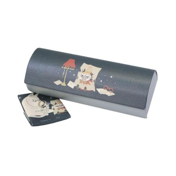 普段持ち歩く日用雑貨もお気に入りでそろえよう大人気[Moomin/ムーミン]グッズにまたまた可愛いnewアイテム登場こちらは大人気[半円型メガネケース]ハードタイプでカバンの中でも安心同柄プリント入りのかわいいメガネ拭きも付いています窓付き...