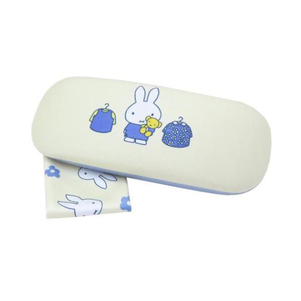 普段持ち歩く日用雑貨もお気に入りでそろえようディックブルーナの人気絵本[miffy/ミッフィーちゃん]グッズにまたまた可愛いnewアイテム登場こちらは人気アイテム[メガネケース]ハードタイプで眼鏡をしっかり守ってくれる。メガネ拭きもセット同...