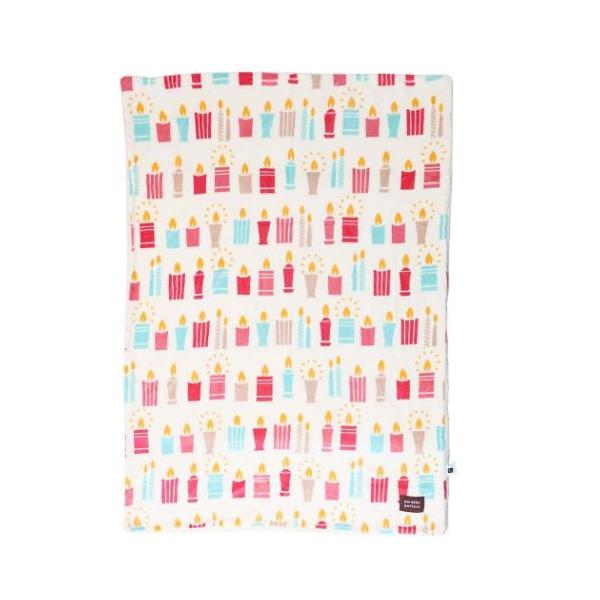 生活雑貨 寝具 毛布 おしゃれ 一人暮らし 模様替え北欧テイストのおしゃれな[porukka pattern]のキュートなウォーマー雑貨シリーズこちらはすっぽり包まれる[ハーフ毛布]思わず頬ずりしたくなる気持ちいい肌触りであったかさもバッチ...