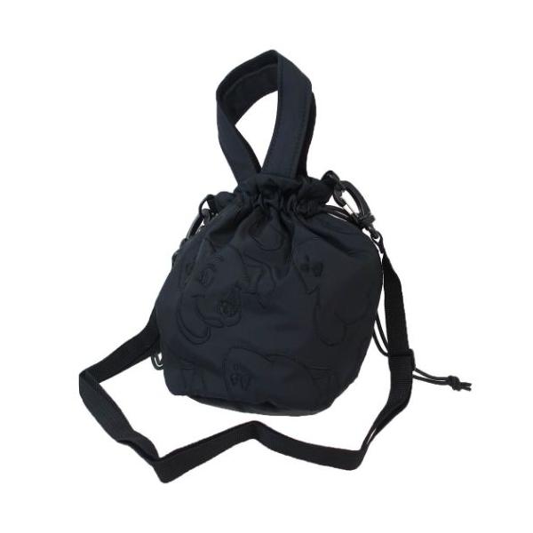 大人女子にぴったり お気に入りの鞄やお財布が充実大人気ディズニーキャラクターグッズにまたまた可愛いnewアイテム登場こちらはかわいい[巾着バッグ]ちょっとしたお出かけに使いやすいサイズ感ショルダー付きで、手持ちとショルダーの2wayでお使い...