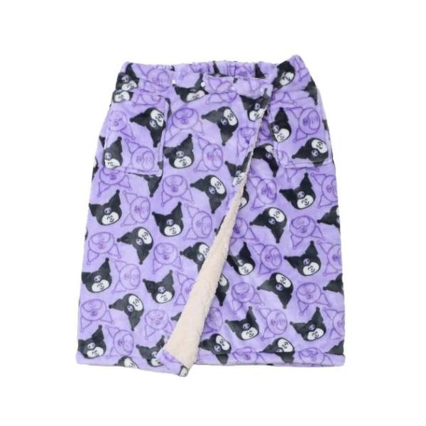 毎日使うものだからこそこだわりを 大人可愛い女性向け雑貨おえかきさんxさんりおきゃらくたーずのウォーマー雑貨シリーズこちらはあったかくて可愛い[巻きブランケット]内側はもこもこボア生地になっているので寒い日もぬくぬくスナップボタンで着脱かん...