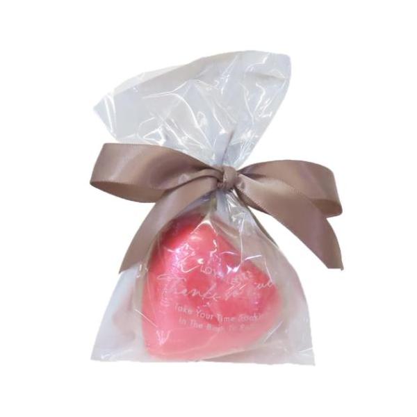 生活雑貨 おしゃれ 入浴剤 バス用品 掃除 日用雑貨毎日が楽しくなるキュートなZAKKAシリーズ頑張った一日のあと、特別な時間の入浴に[ハートモチーフ]のフィズ登場きらめくパウダーを纏った、プチギフトにおすすめなハートモチーフの入浴料天然由...