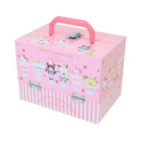 生活雑貨 おしゃれ ファッション お祝い ギフトに 日用雑貨大人気サンリオキャラクターズグッズにまたまた可愛いnewアイテム登場こちらはギフトやはじめてのお化粧にぴったりな[バニティメイクボックスセット]リップグロス、アイシャドウパレット（...