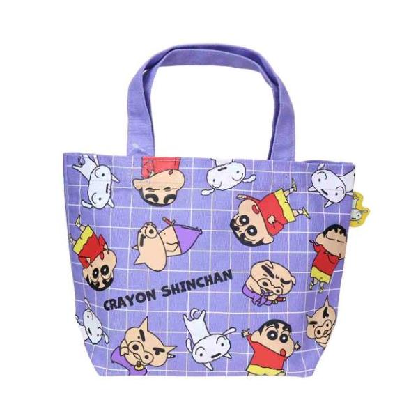 お弁当箱を持ち運ぶのに便利大人気アニメ[クレヨンしんちゃん]グッズにまたまた可愛いnewアイテム登場こちらは[マチ付きコットンバッグ]お散歩などちょっとしたおでかけに便利なミニトートお弁当や水筒を入れて持ち歩けるランチバッグやサブバッグとし...