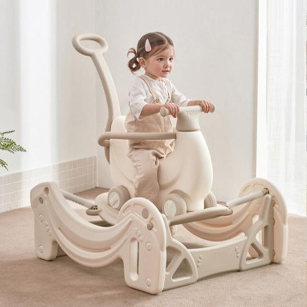 [ブランド]VEROMAN[セット内容]キッズ家具 1点[素材]高密度ポリエチレン[サイズ]90×67×93cm[カラー]ベージュ・ホワイト[特徴]・丸みを帯びた全体デザインで、赤ちゃんの肌にも優しく、快適に遊べます・12cmの静音タイヤで...