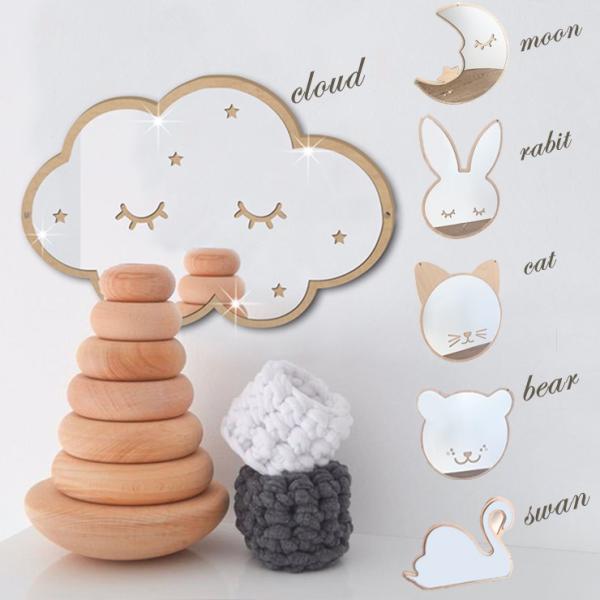 北欧デザインのアクリルミラー♪ガラス製の鏡のようにしっかりと映ります。【注】こちらの商品はインテリア雑貨の為、小さなお子様の手の届かない処でご使用下さい。お子さま向けの玩具としては製造されておりませんのでご了承下さい。※鏡面に海外からの輸送...