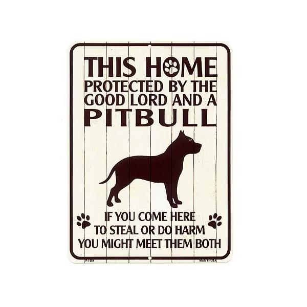 かわいい愛犬のインテリア♪屋外でも室内でも飾っていただけるアメリカ製のプレートです★直輸入の格安価格でご紹介中！詳しくは商品説明欄をご覧ください。ピットブル 雑貨 PROTECTED BY THE GOOD LORD AND A PITBU...