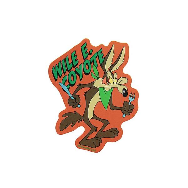 ロードランナーとドタバタ劇を演じるその相方のワイリー・コヨーテのステッカーです★コヨーテらしいユニークでポップなデザインが嬉しいですよね★こんなデザインだと色々な場所をデコできちゃいます！！あなたなら、どんな場所で使いますか！？★詳しくは商...