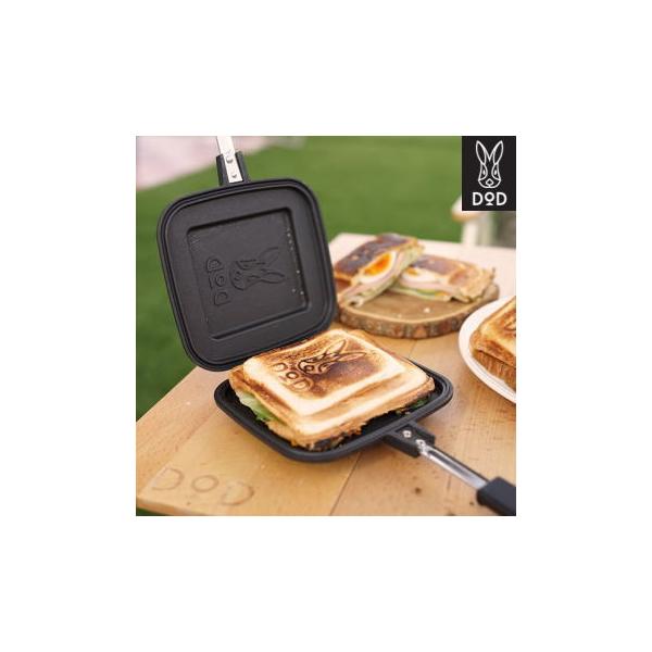 キャンプの朝ごはんにぴったりほくほくホットサンドが作れます。DODの焼印ロゴが押印されるホットサンドメーカー。キャンプの朝ごはんの定番といえばホットサンド食パンに具材を挟んで火にかけるだけでほくほくのホットサンドをつくることができます。簡単...