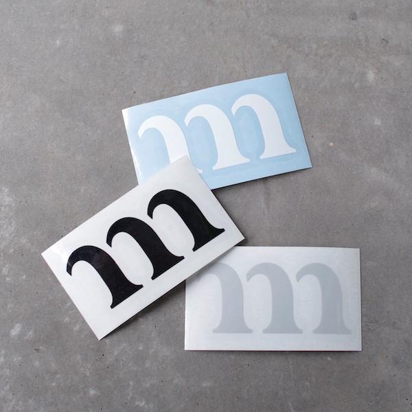 ドイツORAFOL社のリフレクトサイトを利用した再帰反射ステッカー。世界最高峰の再帰反射板を使用。JIS規格1級相当。サイズ：10cm × 6cm