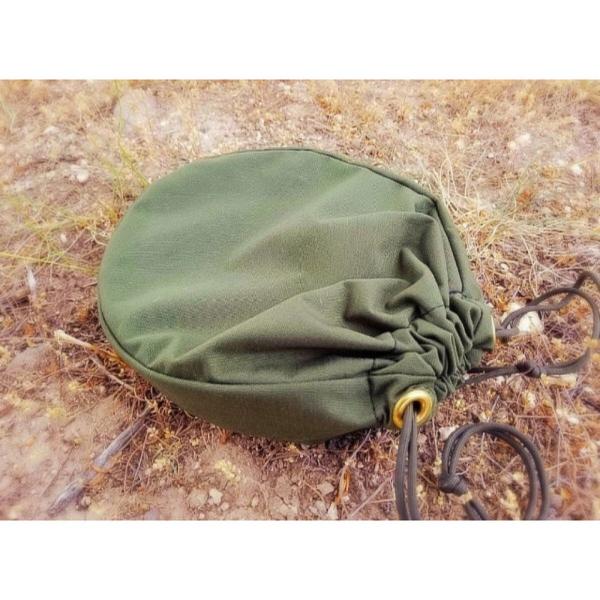 プライパンにパーフェクトフィット。片手で開口可能、引き紐付き、500デニールのバッグ。Sサイズ:約60g、約290mm x 270mmLサイズ:約77g、約345mm x 320mm