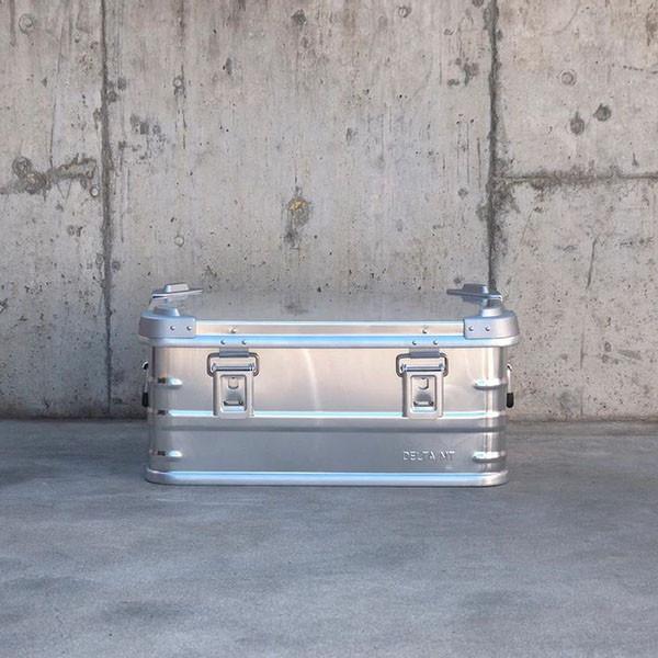 DELTA/MTアルミボックスは完全な輸送をバックアップするアルミコンテナです。灼熱の砂漠地帯〜極寒においても環境の変化に左右されないアルミプレート。北米、欧州の過酷な環境にも対応し、航空、海運、陸送をはじめとする輸送産業からオーバーランダ...