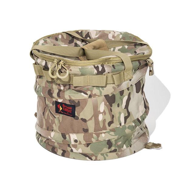 スタンダードタイプよりもワンサイズ小さいモデル、テントインポップアップトラッシュボックスです。テント内での使用をイメージした、折りたたみ式のゴミ箱。内側のスナップボタンで、ゴミ袋を固定することができます。袋を分けて装着すれば分別も可能。この...